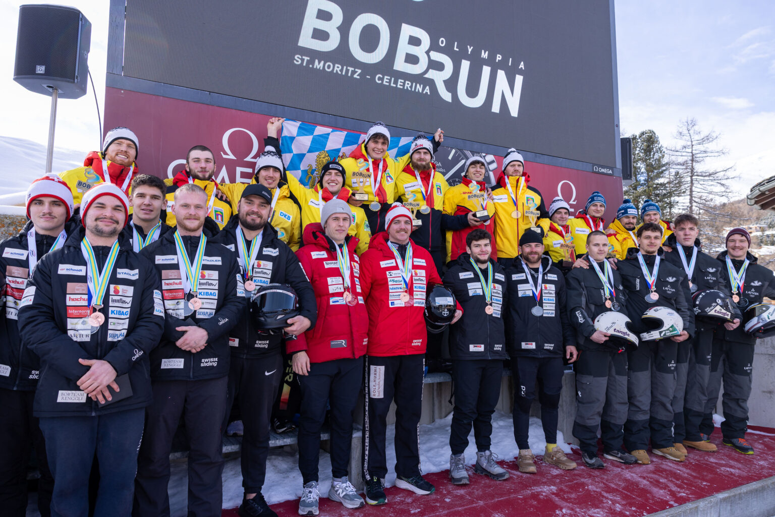 German Sweep in Men’s Junior Four-Man Bobsleigh – Zern Claims World ...